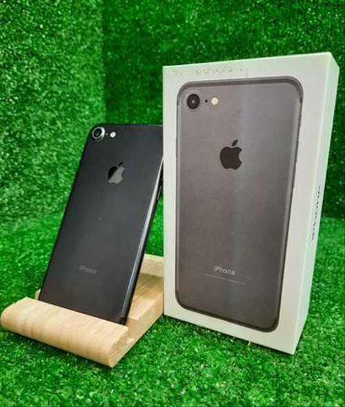 Телефон iPhone 7 32гб