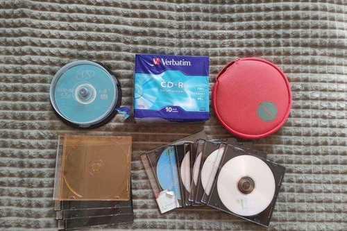 CD и DVD диски, чехол Tucano на 32 диска