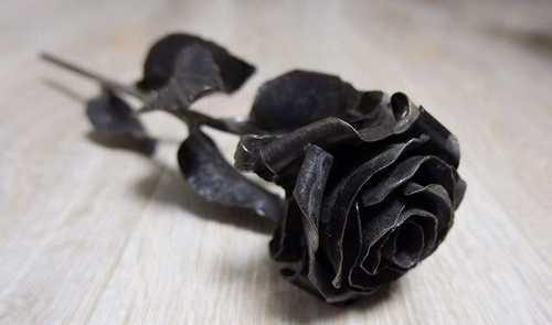 Кованая роза