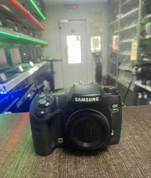 Зеркальный фотоаппарат Samsung GX10 body (320)