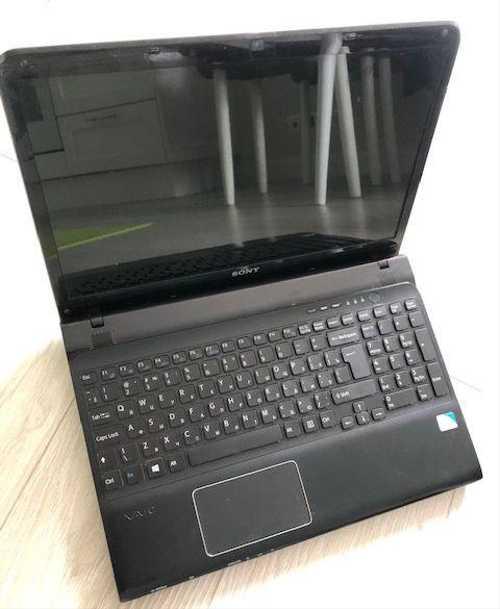 Sony Vaio SVE151J11V