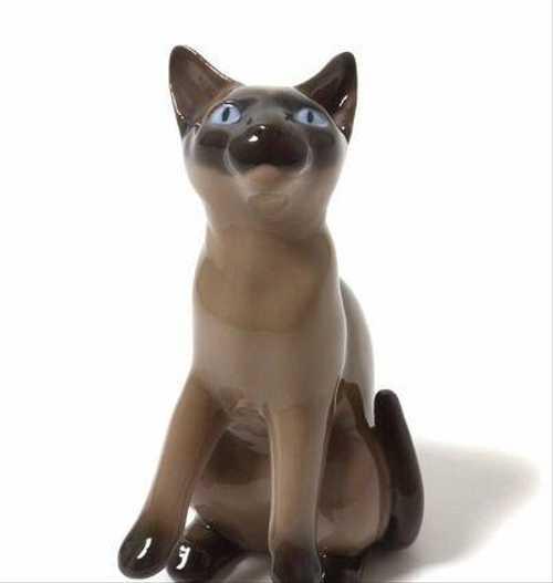 Фарфоровая фигура "Сиамский кот". Bing & Grondahl