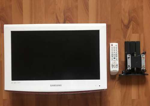 Телевизор Samsung LE22B451C4W 22 дюйма