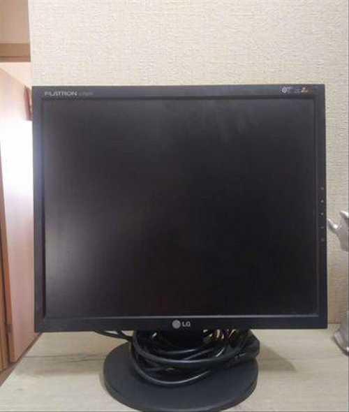 Монитор LG 17"