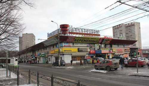 Москва свободный проспект. Новогиреево Свободный проспект 33. Метро Новогиреево Свободный проспект 33а. М. Новогиреево, Свободный проспект, д.33а. Свободный проспект 33а ТЦ Новогиреево.