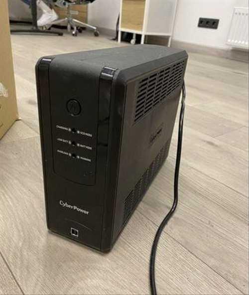 Ибп CyberPower UT1100EIG