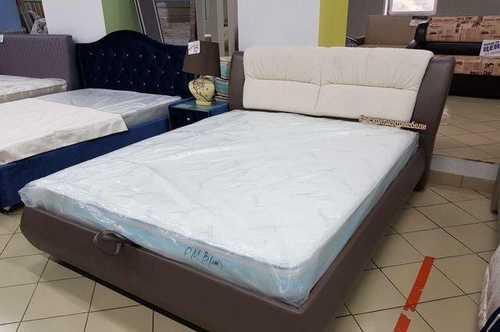 Кровать с подъемным механизмом Fiora