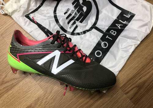 Футбольные бутсы New Balance