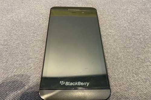 Телефон BlackBerry Z10