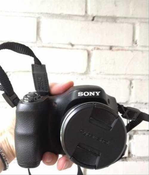 Цифровой фотоаппарат Sony Cyber-Shot DSC-H100