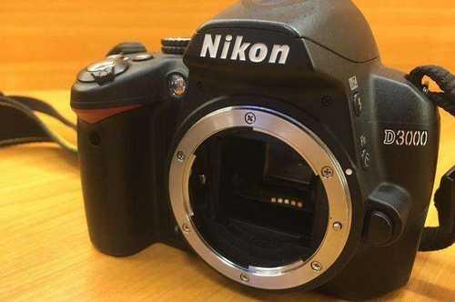 Nikon D3000 body