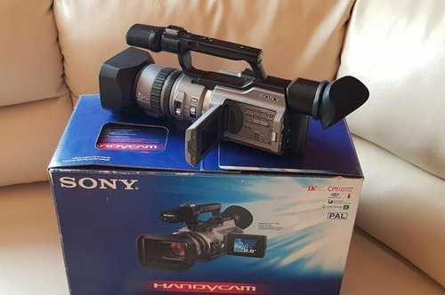 Видеокамера sony VX2100E