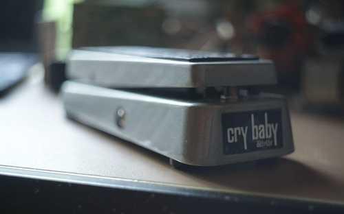 Dunlop ZW45 wah cry baby