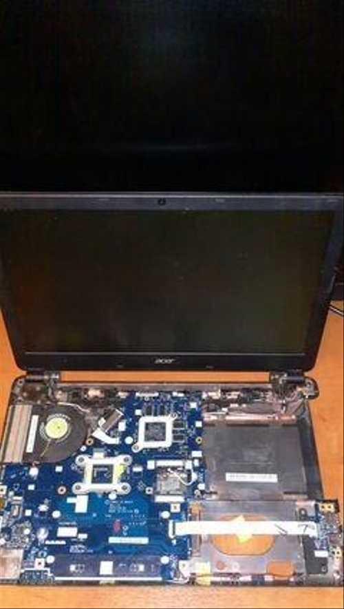 Ноутбук Acer Aspire v5-561G на запчасти