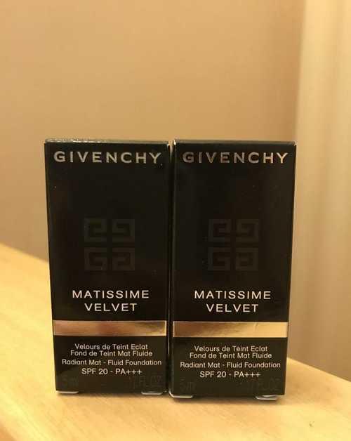 Тональное средство Givenchy