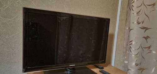 Телевизор Samsung UE32D5500RW smart tv