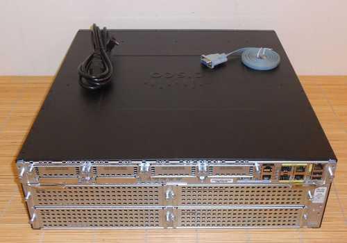 Cisco 3925/K9 ISR2 Router SPE100 1GB dram