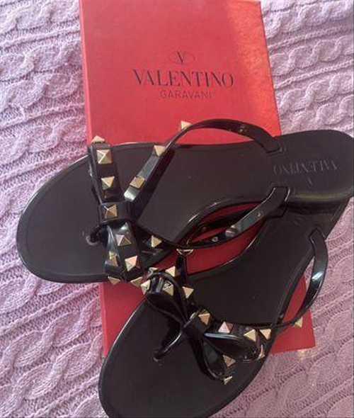 Сандалии Valentino