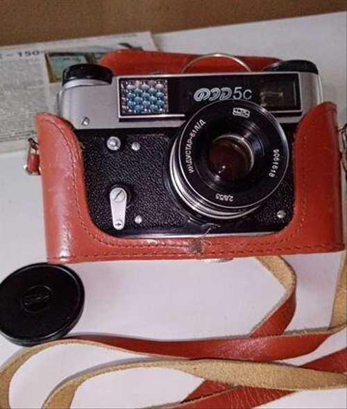 Плёночный фотоаппарат фэд-5 в чехле
