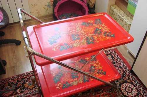 Винтажный столик красный сервировочный с рисунком
