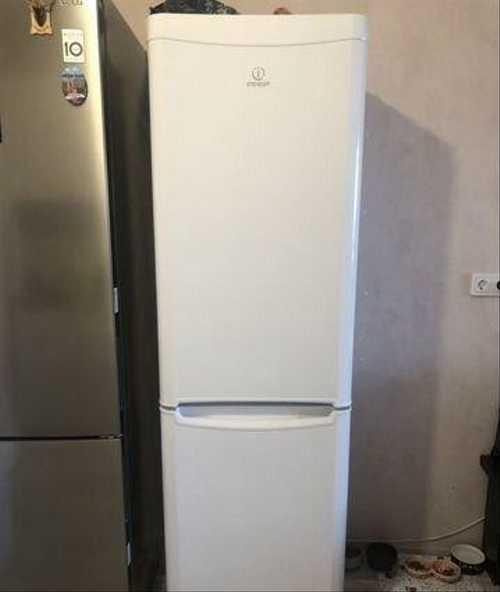 Холодильник Indesit bh20.025