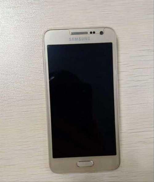 Телефон Samsung A3 2015