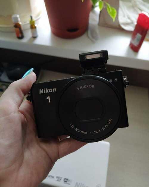 Компактный фотоаппарат nikon