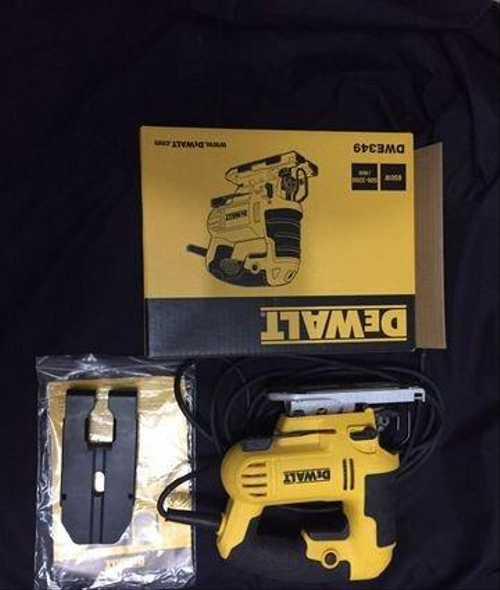 Лобзик Dewalt DWE349