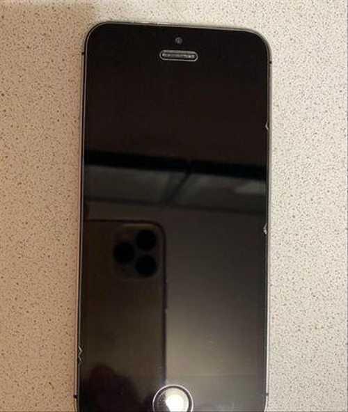Телефон iPhone SE 64GB