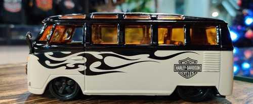 Модель автобуса Volkswagen Van - Harley Davidson