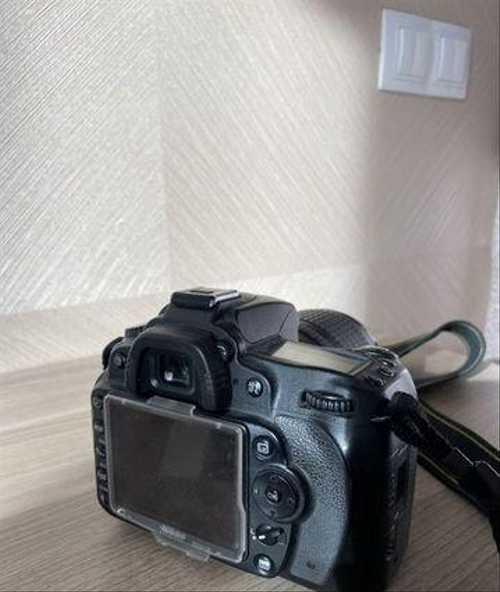 Зеркальный фотоаппарат Nicon D90