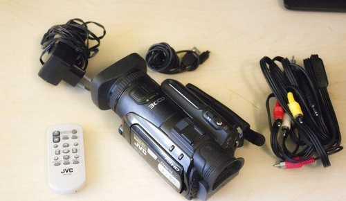 Видеокамера JVC EverioGZ-HD7 с разрешением Full-HD
