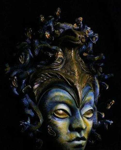 Медуза Горгона декоративная маска на стену