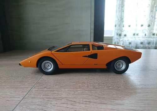 1:18 Lamborghini Countach LP400 Autoart