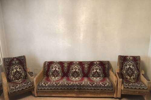 Ковровая накидка на диван и на 2 кресла
