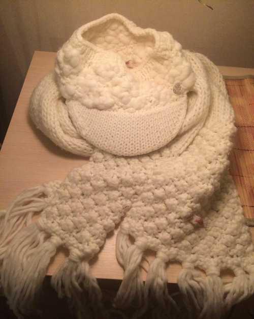 Комплект: кепка и шарфик фирмы Sela