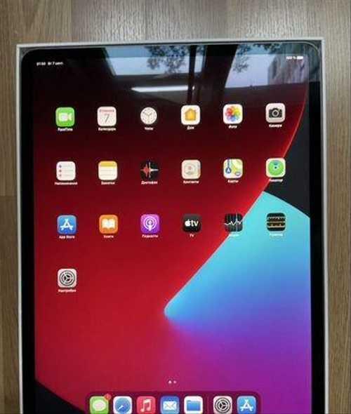 Планшет Apple iPad Pro 12.9 (2018) 64Gb Wi-Fi