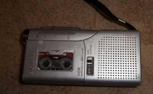 Кассетный диктофон Sony M-640V