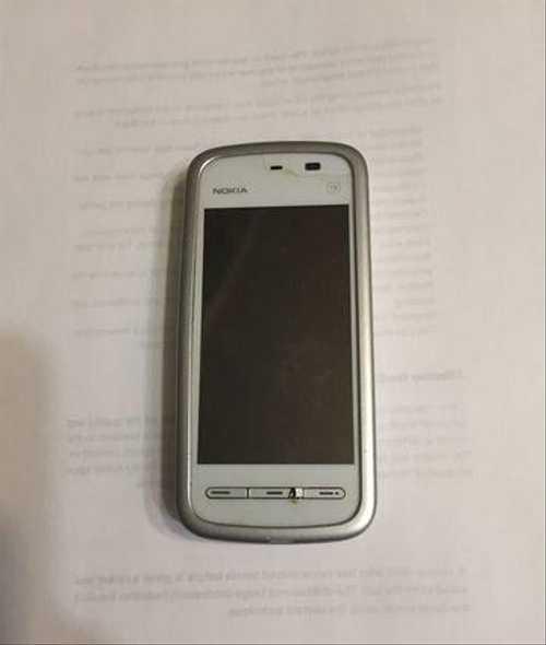 Телефон Nokia 5230 + зарядка + наушники