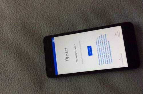 Телефон Nokia 2 в подарок чехол и наушники отдам