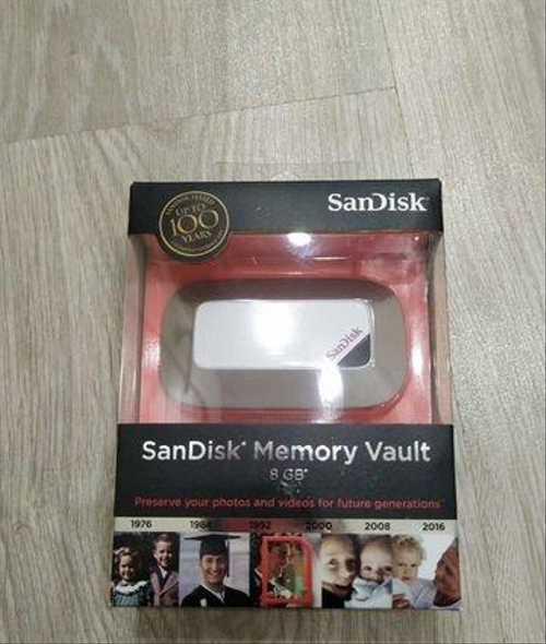 Внешний SSD Sandisk memory vault 8GB