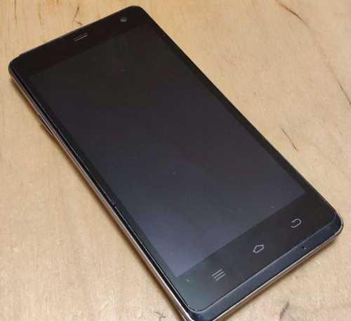 Смартфон 5" dexp Ixion XL5 2/16Gb