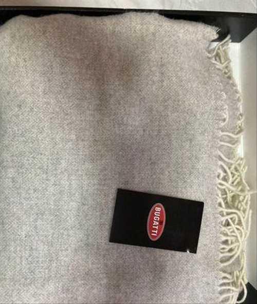 Плед шерстяной новый Bugatti