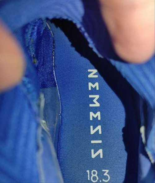 Продаю бутсы Adidas nemesis 18.3 43 размер
