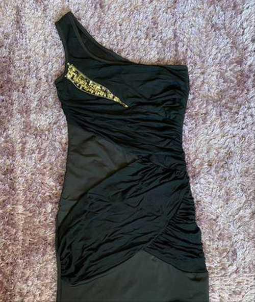 Платье черное,на одно плечо