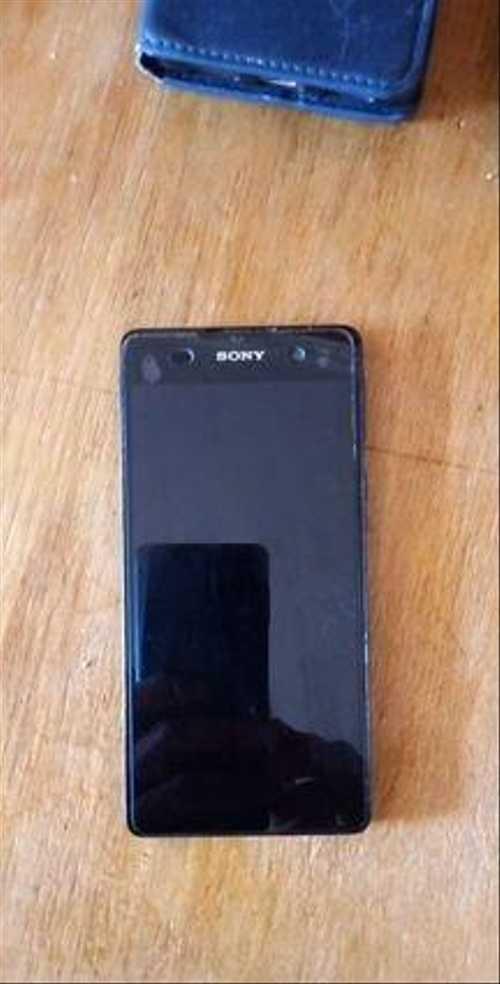 Телефон Sony xperia e5