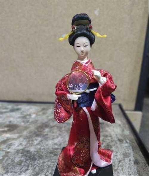 Фарфоровые статуэтки гейши