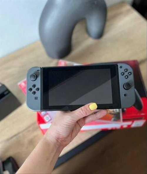 Nintendo Switch 32 GB