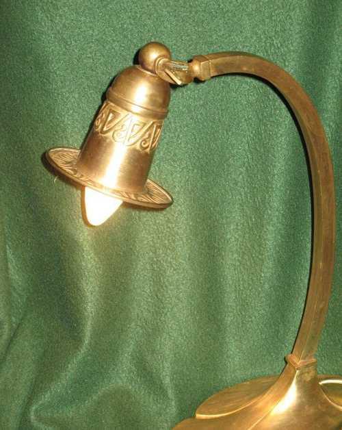 Антикварная настольная лампа