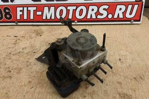 Блок abs Toyota Corolla E150